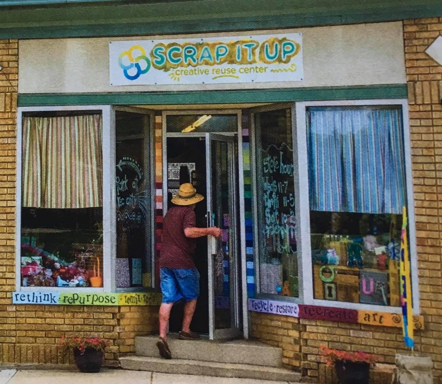 About Us - Scrap It Up